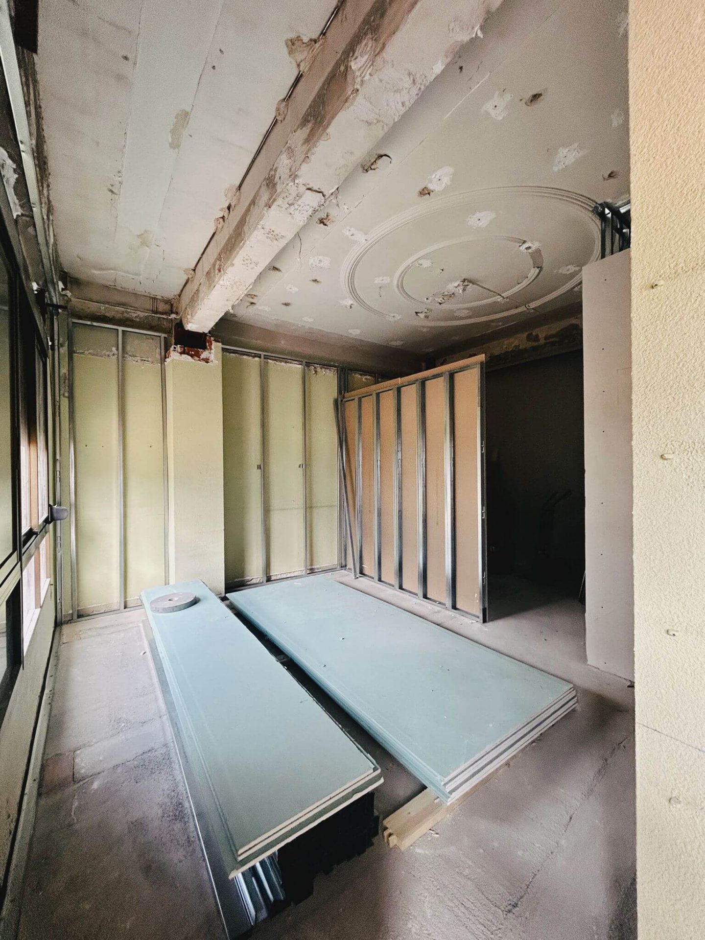 Reformas en edificios en uso en Valencia | MDF Construcción